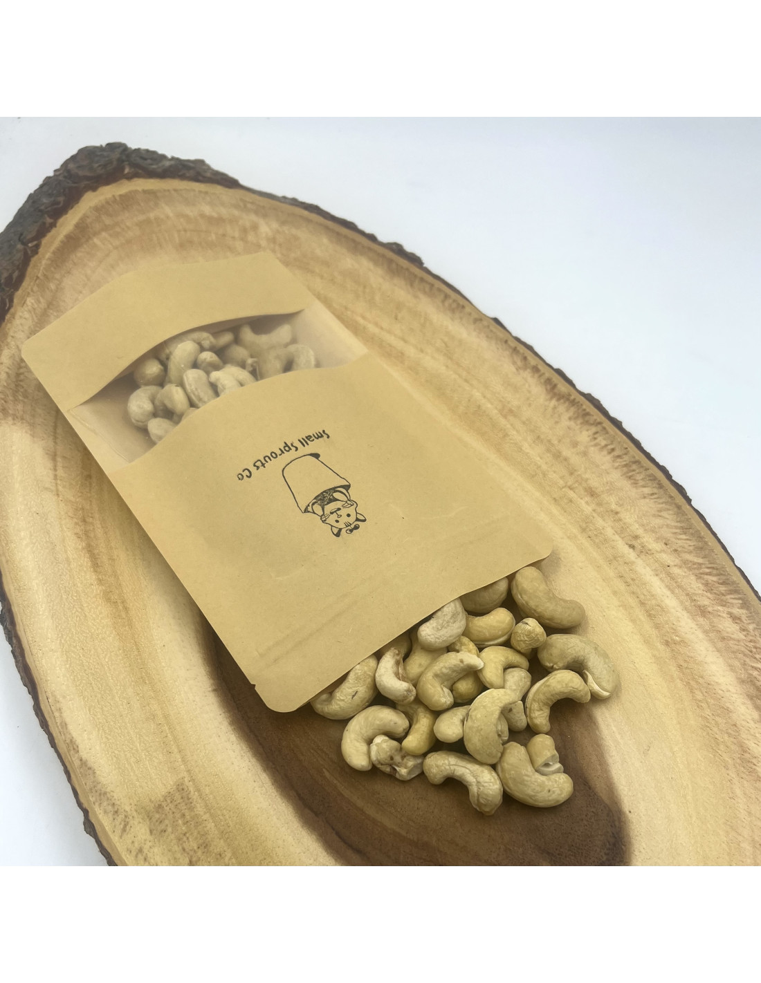 Cashew Nuts for Small Pets | Natural Treats for Hamsters, Mice & Rats